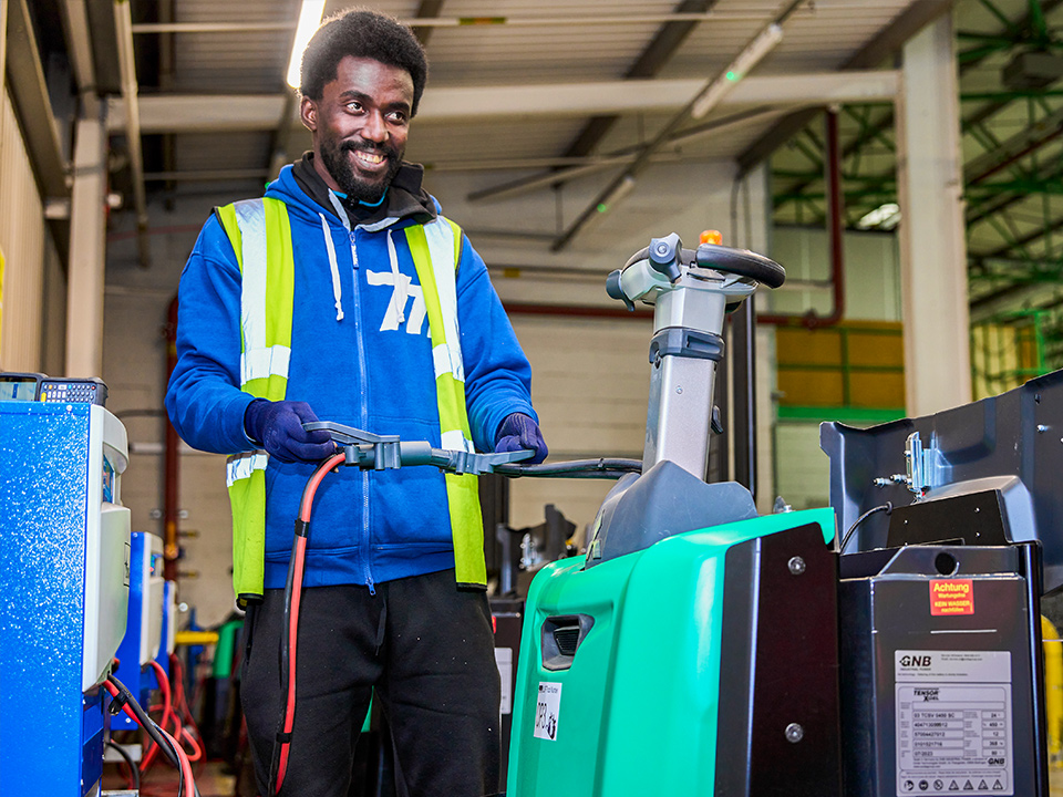 Makita Case Study UK - Mitsubishi Forklift Trucks